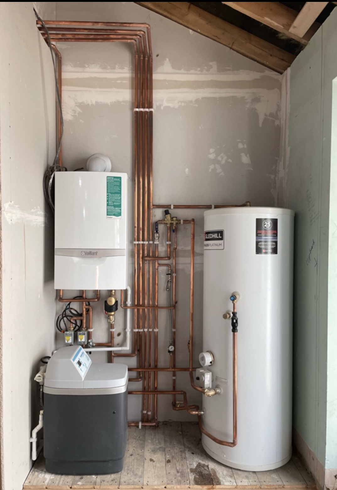 About Us - VMV PLUMBING & HEATING LTD!